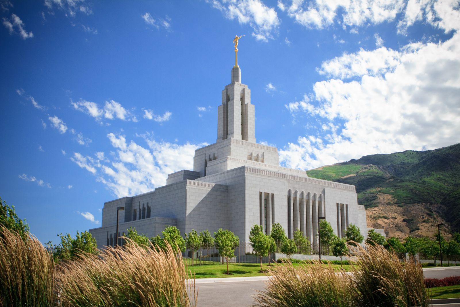 The Draper Utah Temple in the Winter