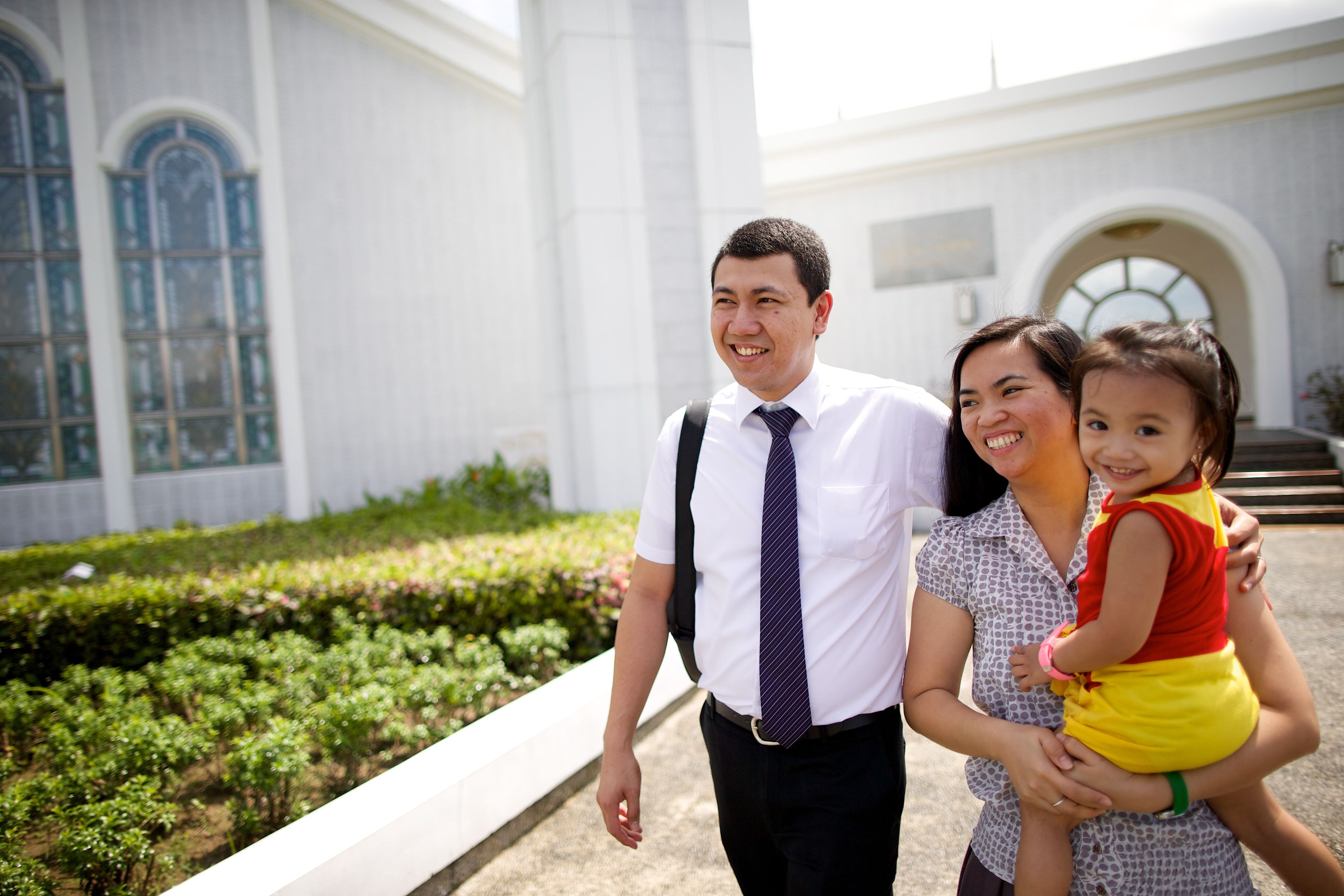 Family Visiting Manila Philippines Temple