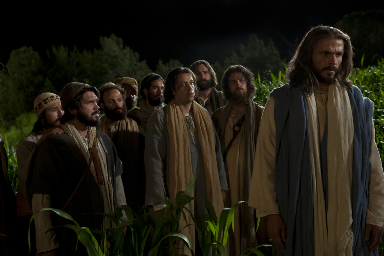 Judas Betrays Christ