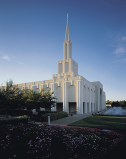 Toronto Ontario Temple in the Evening