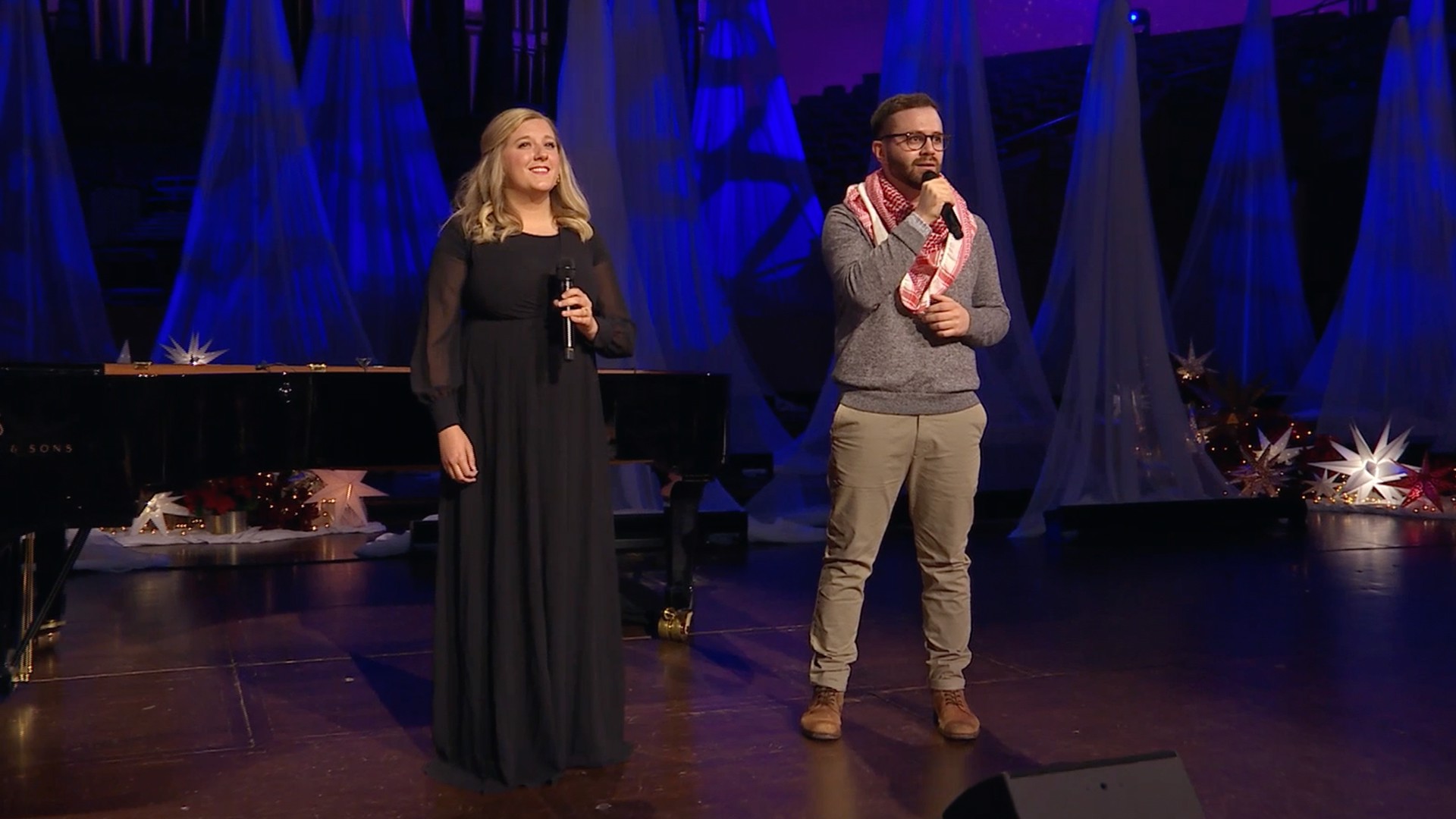 “O Come, O Come, Emmanuel” / Sung by Allie Gardner and Wade Farr duet
