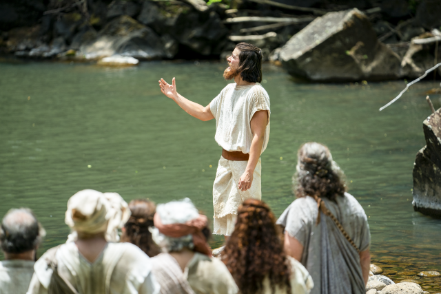 Alma at the Waters of Mormon