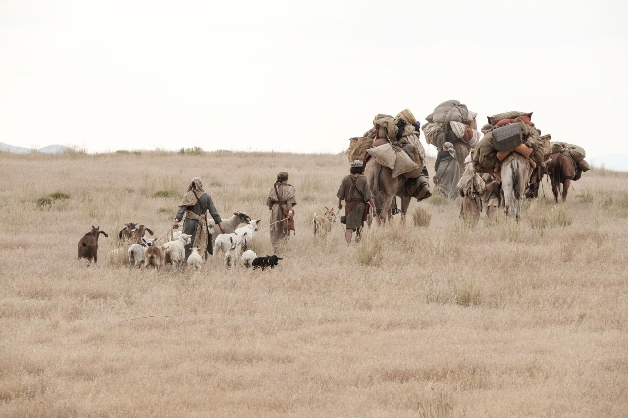 Lehi and Ishmael's families traveling in the wilderness