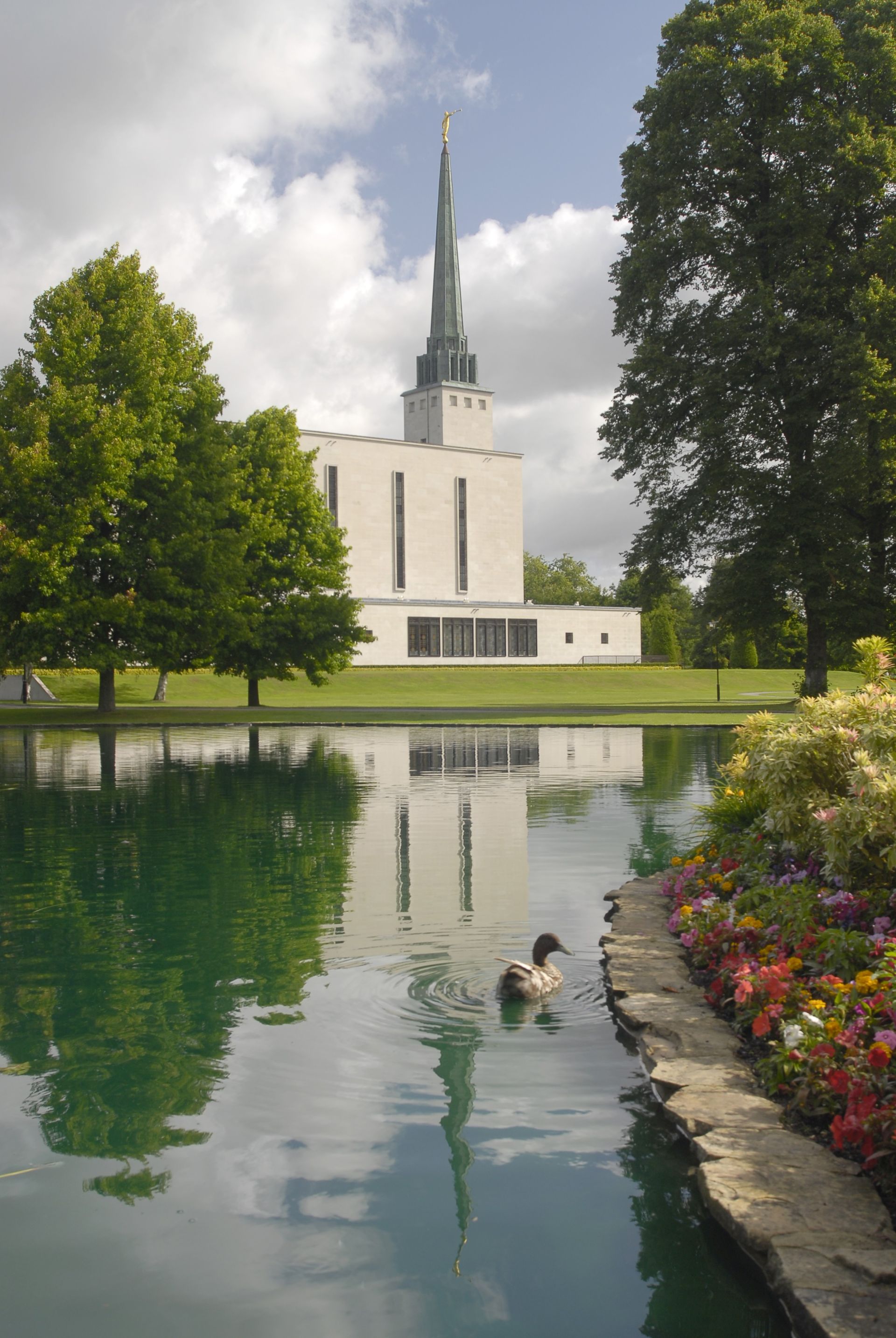 London England Temple in the Evening