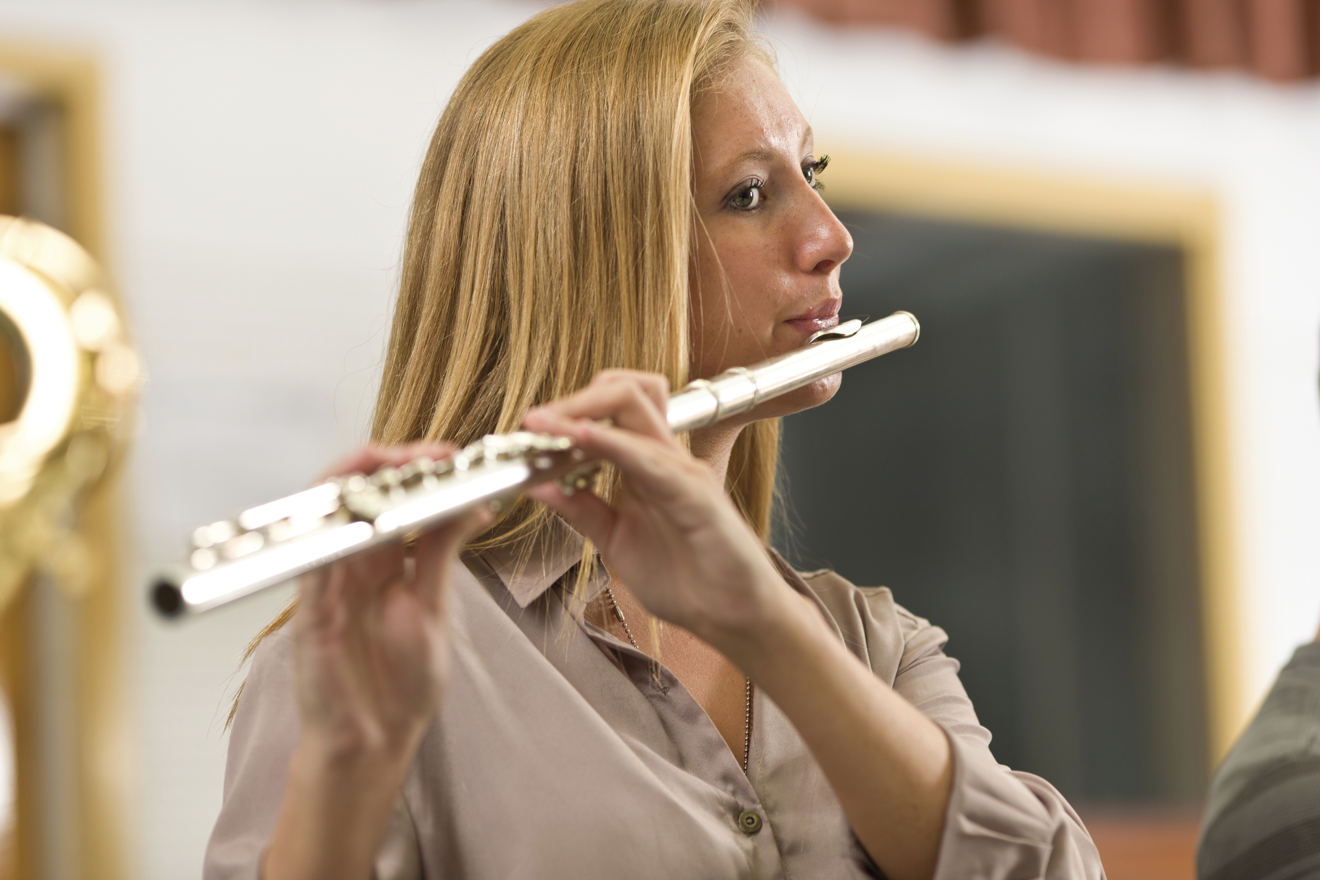 Woman in Mormon Tabernacle Choir