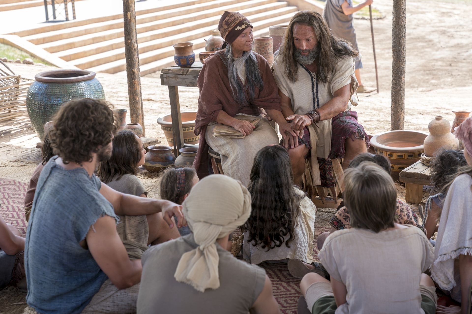 Nephites listening as Nephi teaches
