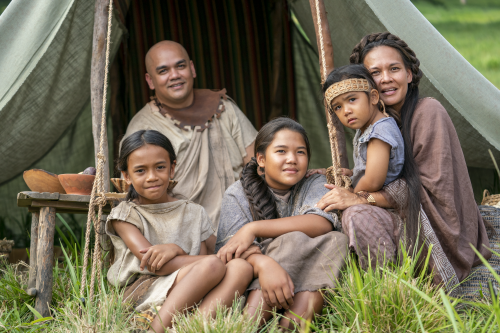 Nephites Gathering to Listen to King Benjamin