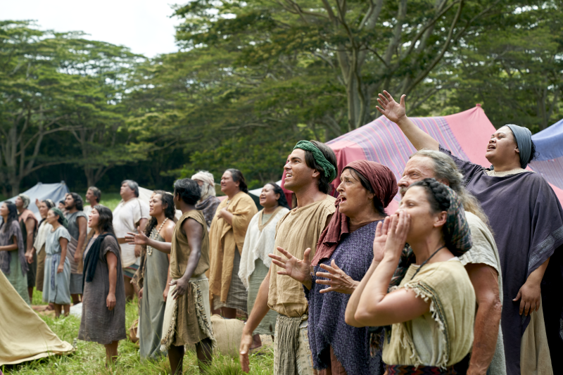 Nephites Gathering to Listen to King Benjamin