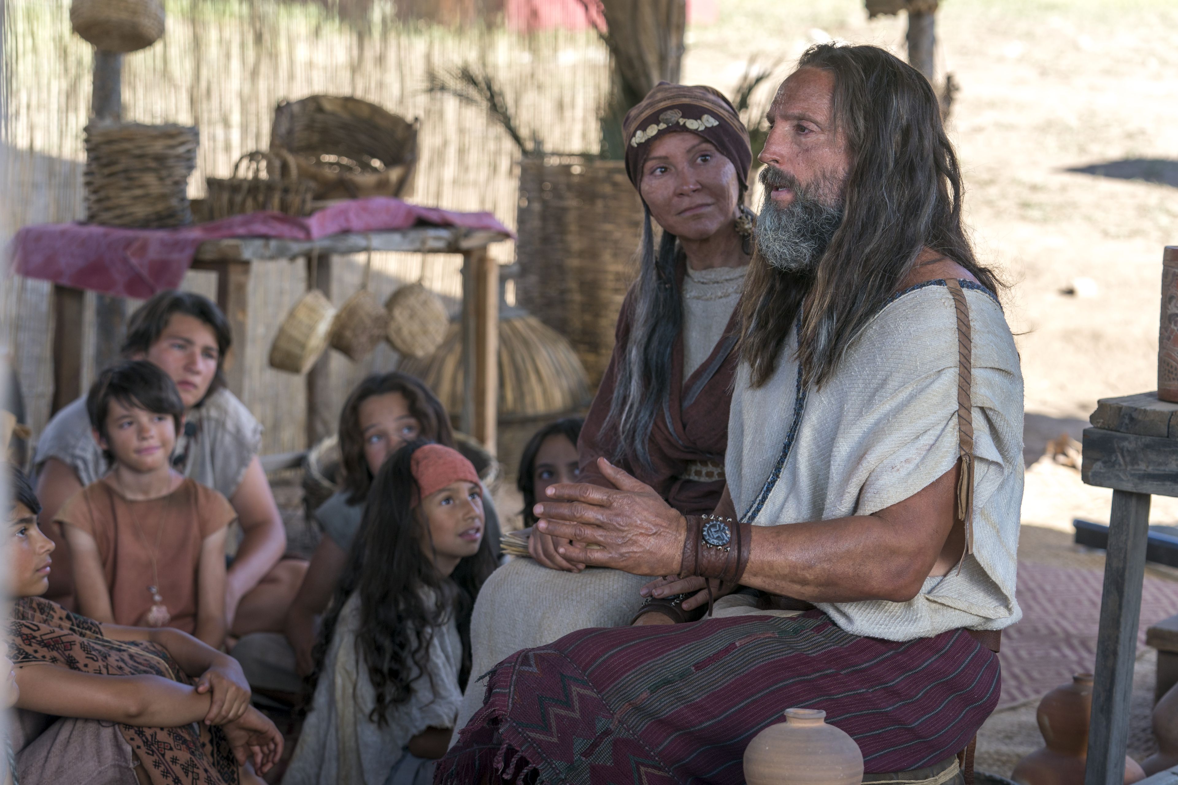 Children listening as Nephi teaches
