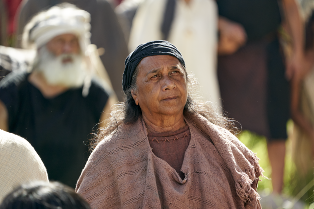 Nephites Gathering to Listen to King Benjamin