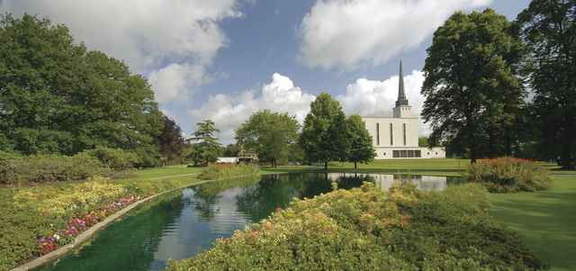 London England Temple in the Evening